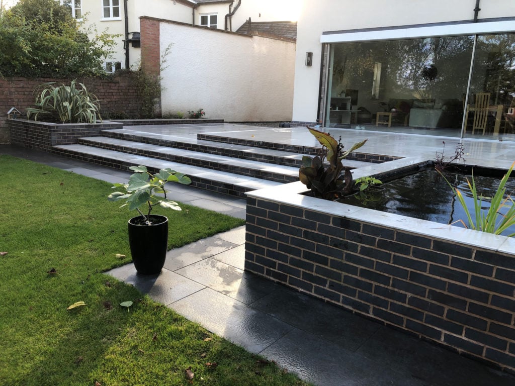 Amanda & James - The Fifth Room Garden Design